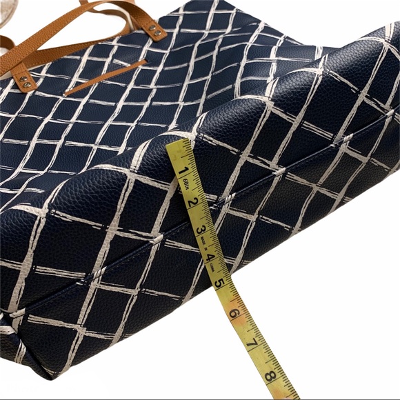 thirty-one | Bags | Hp Thirtyone Around Town Tote Euc Shoulder Bag Navy ...